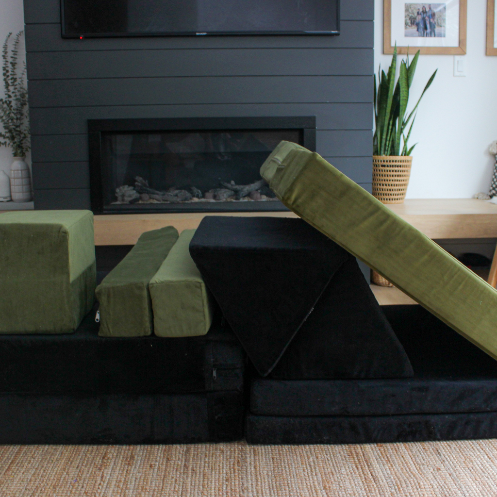 Cushy Kits – Cushy Couch