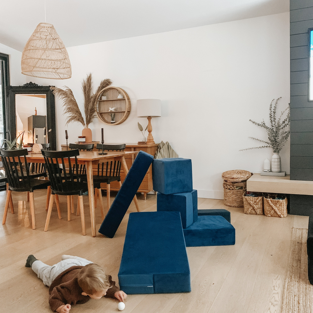 Cushy Kits – Cushy Couch