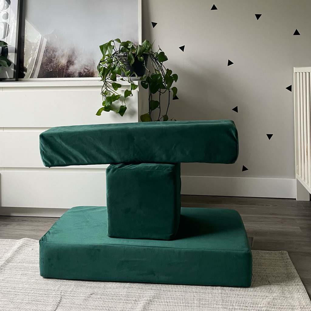 Cushy Kits – Cushy Couch