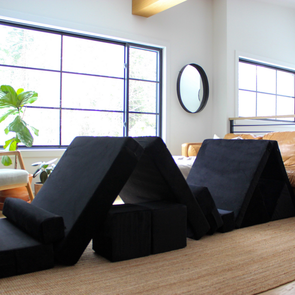 Cushy Kits – Cushy Couch